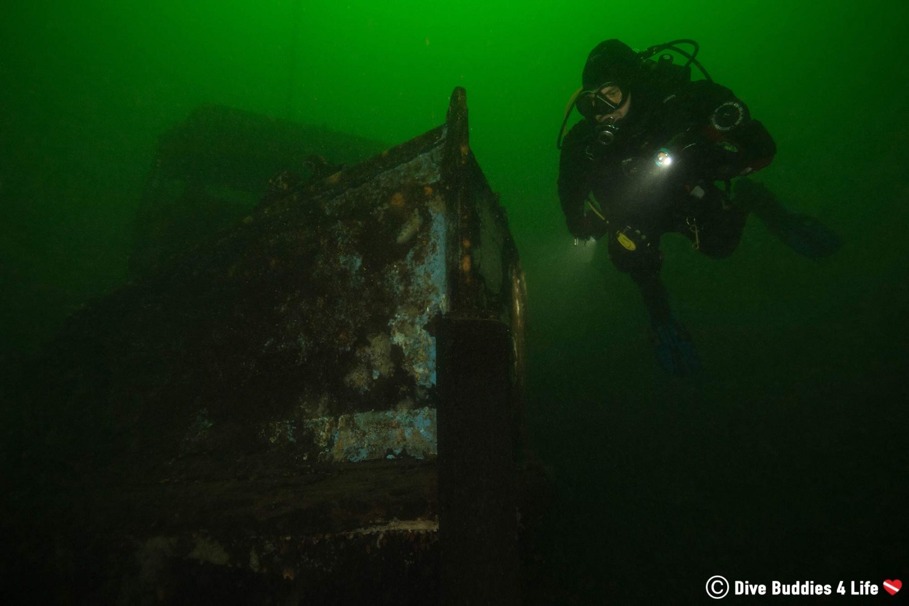 England: Scuba Diving Stoney Cove Quarry | Dive Buddies 4 Life